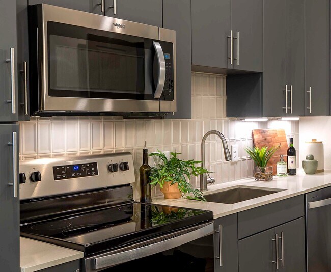 Modera Garden Oaks - Apartments in Houston, TX | Apartments.com