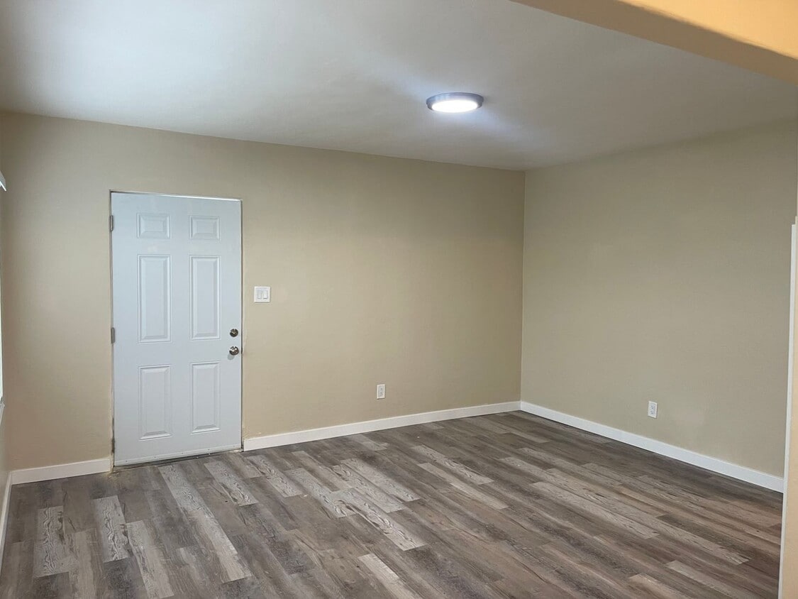 6930-6932 Tower St Unit 6932, La Mesa, CA 91942 - Room for Rent in La ...