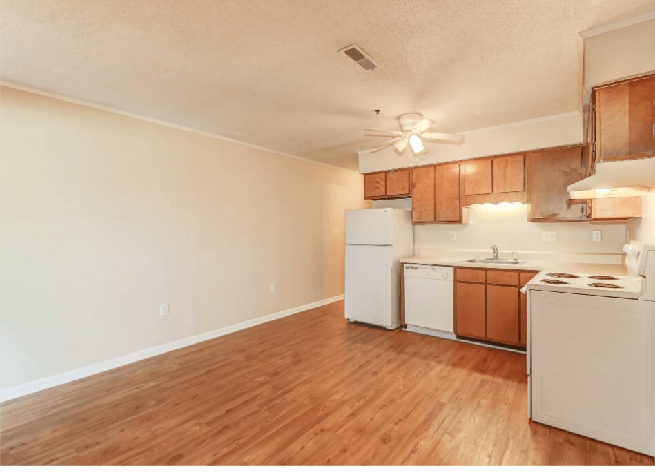 Bee Street - 40 Bee St Charleston, SC 29403 | Apartments.com