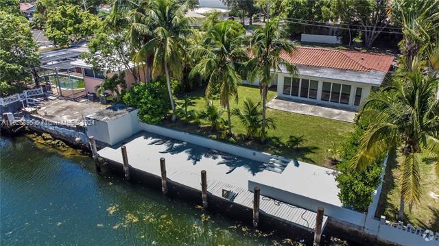 Keystone Island Apartments for Rent with High Ceilings - North Miami ...