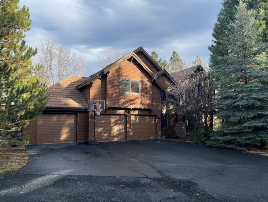 61114 Minaret Cir, Bend, OR 97702 - House Rental in Bend, OR ...