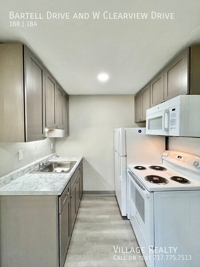 51 W Clearview Dr Unit C, Shrewsbury, PA 17361 - Room for Rent in ...