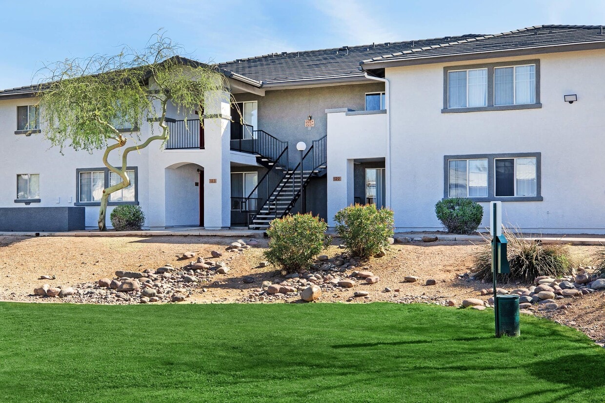 Agave Court Apartments In Phoenix Az