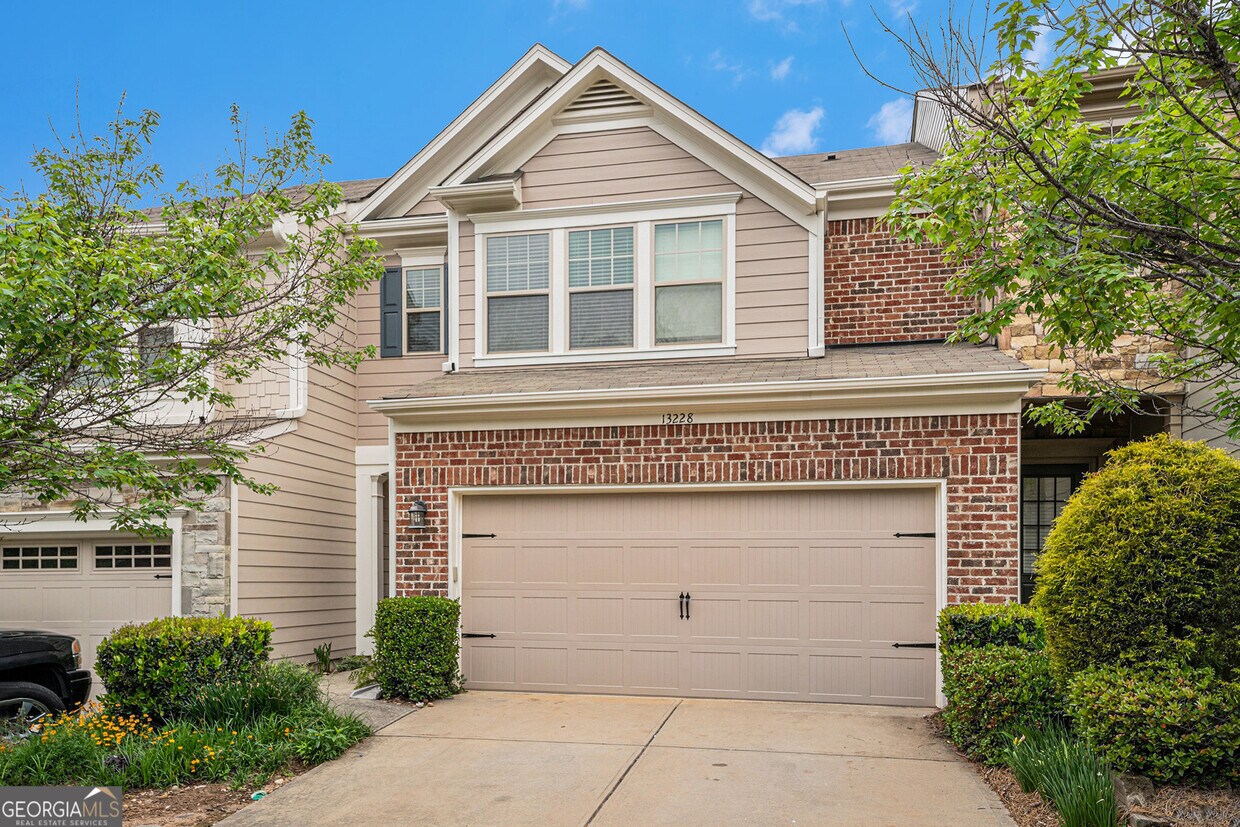 13228 Warrensville Cove, Alpharetta, GA 30004 - Townhome Rentals in ...