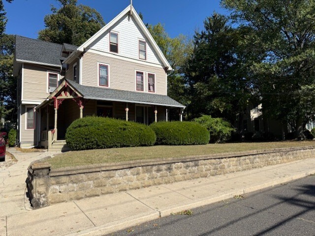 Apartments for Rent with High Ceilings in Moorestown-Lenola NJ