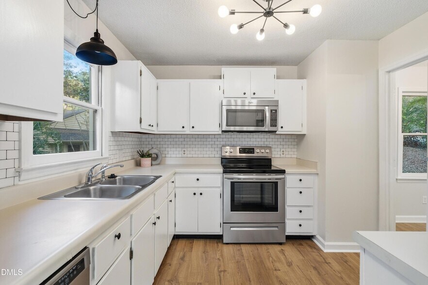 6422 English Oaks Dr, Raleigh, NC 27615 | Apartments.com