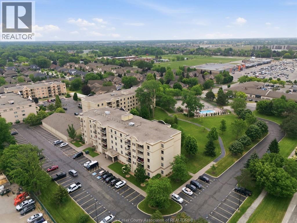 325 Village Grove Dr Unit 409, Tecumseh, ON N8N 4X7 - Apartment for ...
