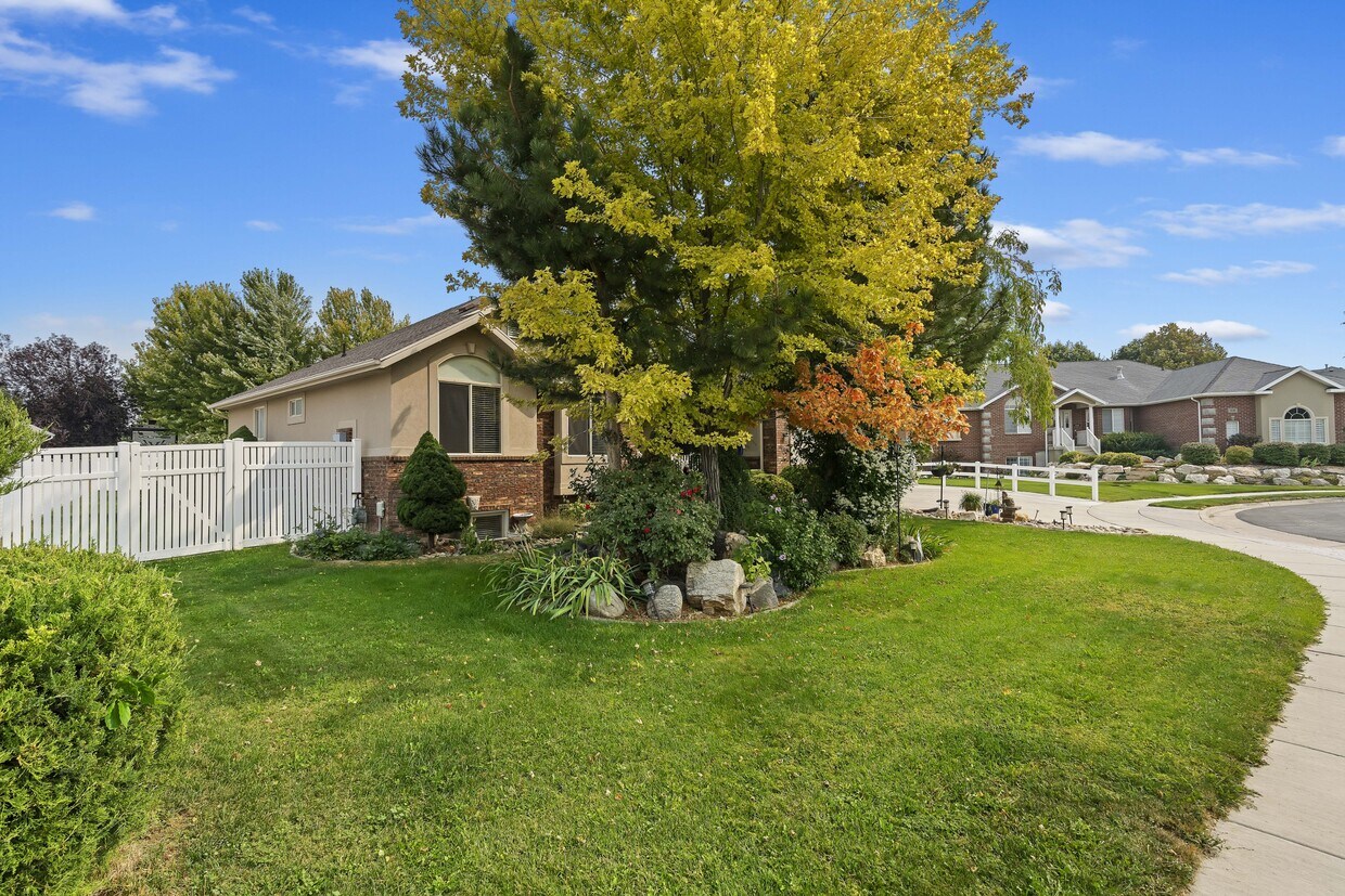 1472 N 1900 W, Clinton, UT 84015 - House Rental in Clinton, UT ...