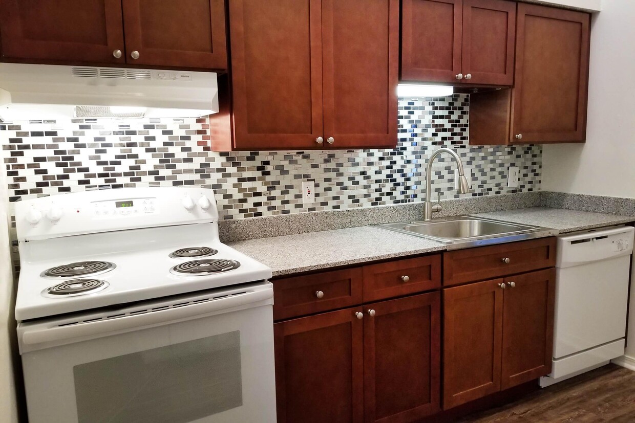 Terraces At Metairie - 3913 N I-10 Service Rd Metairie, LA 70002 ...