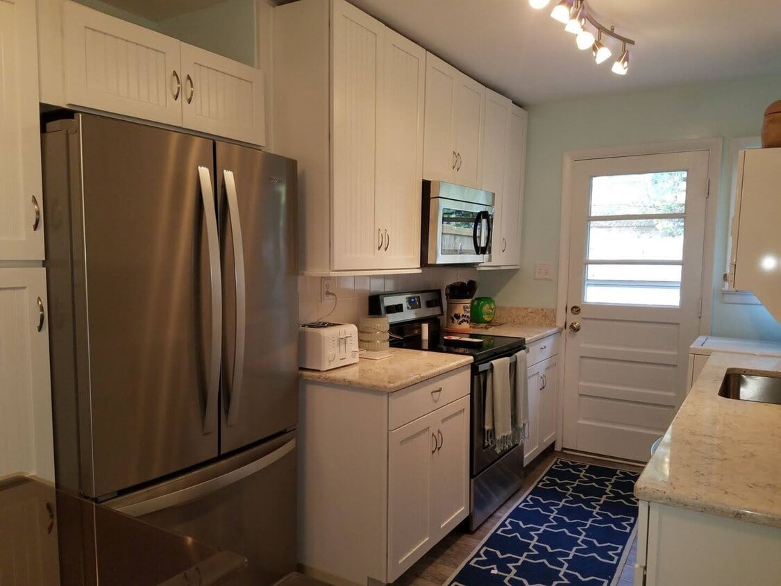 7707 Atlantic Ave, Virginia Beach, VA 23451 - Townhome Rentals in ...