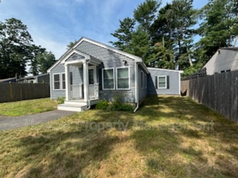 22 Crystal Lake Dr, Carver, MA 02330 - House Rental in Carver, MA ...