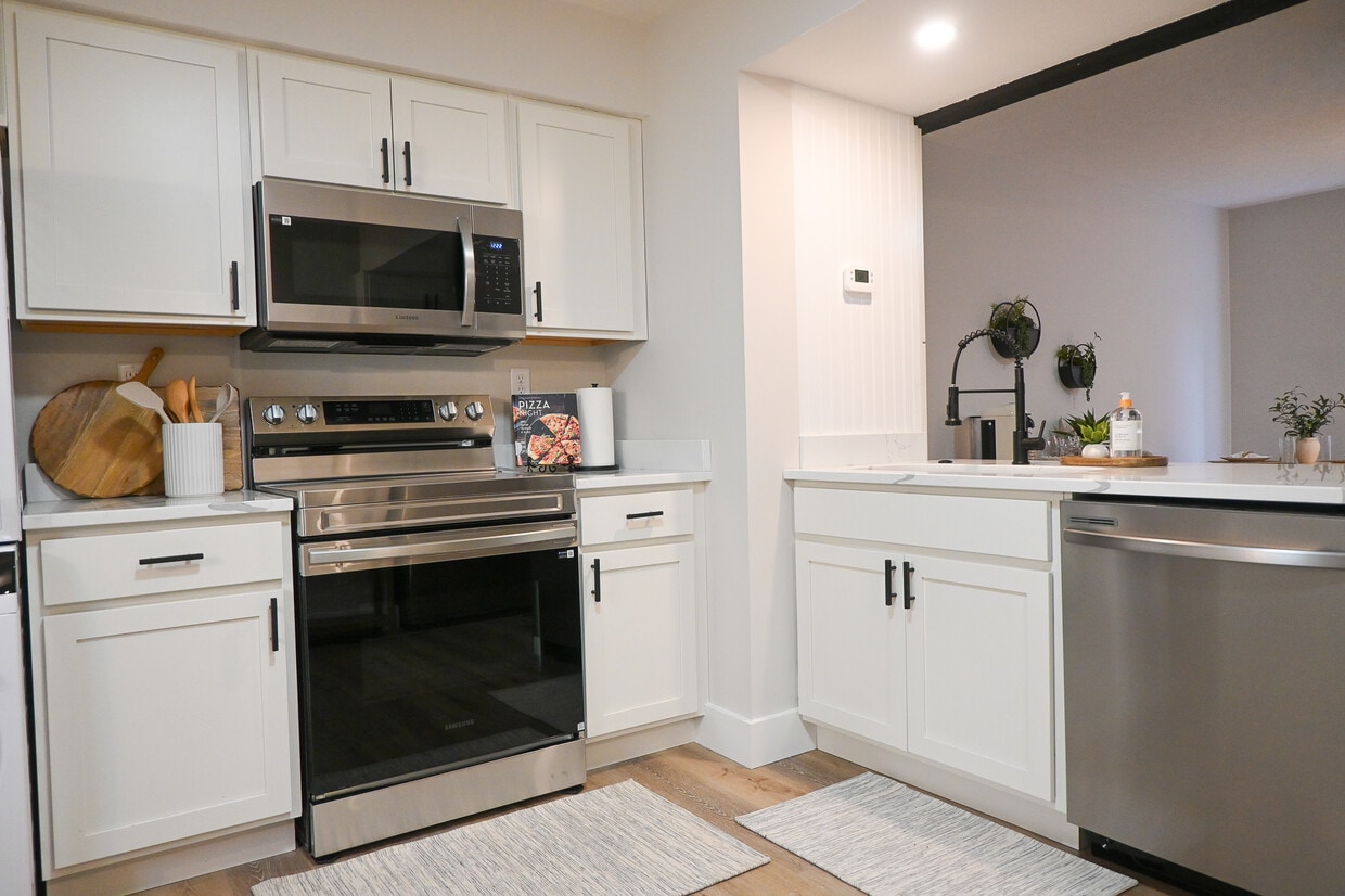 TERRA - Hiram - 6720 Bancroft Ext Hiram, OH 44234 | Apartments.com