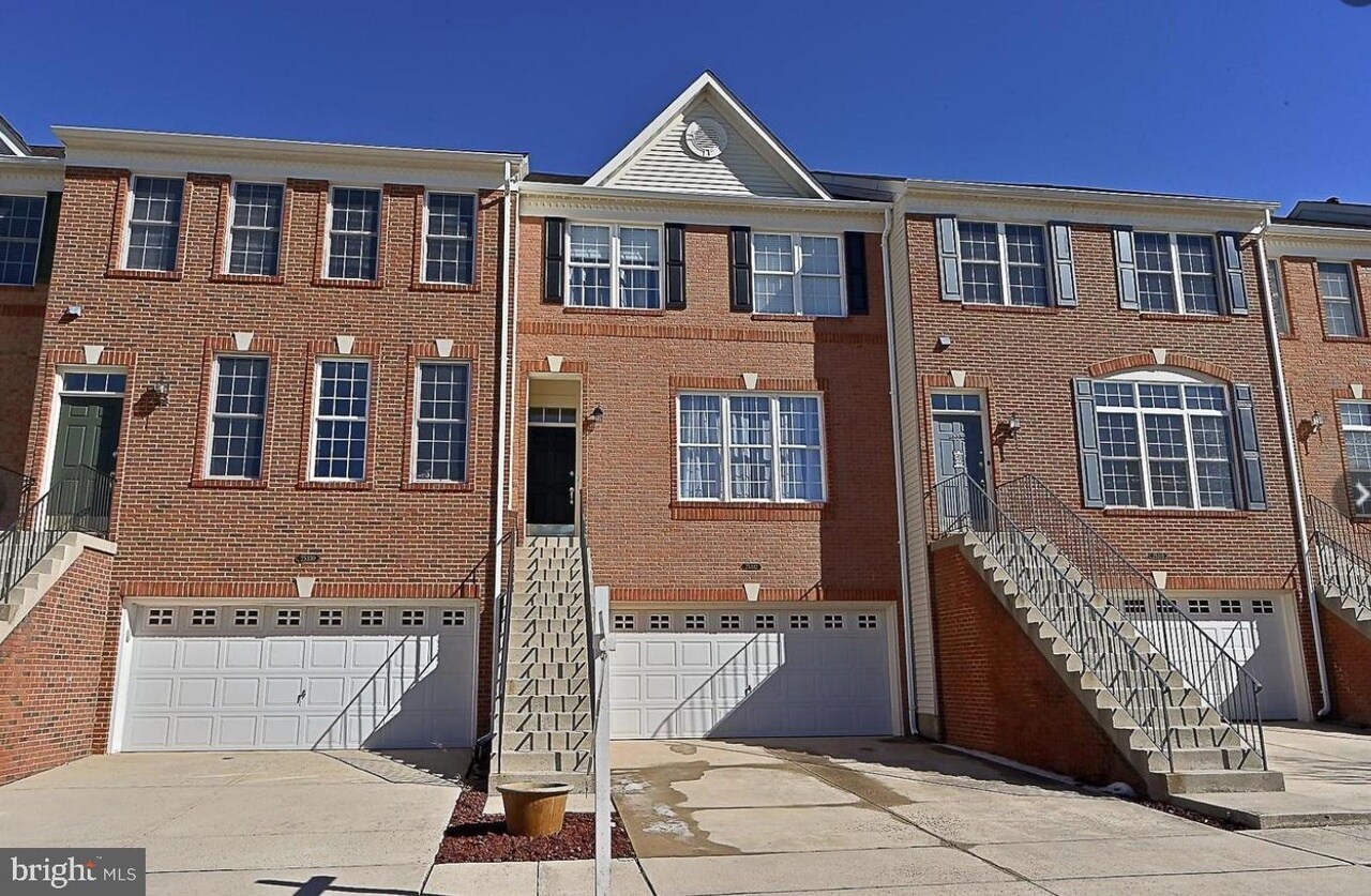 25332 McIntyre Square, Chantilly, VA 20152 - House Rental in Chantilly ...