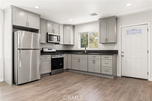 23243 Bigler St, Los Angeles, CA 91364 - Townhome Rentals in Los ...