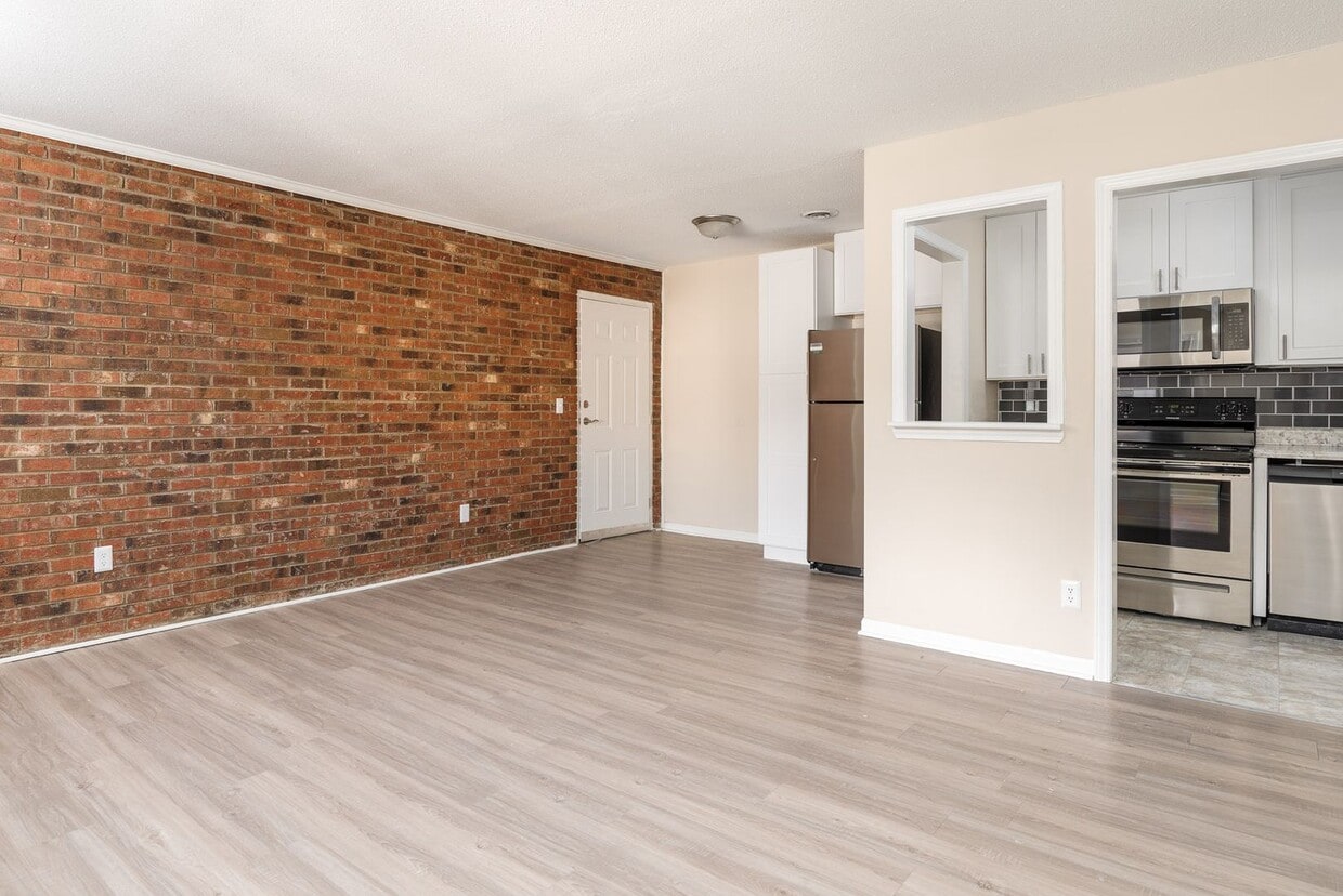 Mendenhall Square - 512 S Mendenhall Greensboro, NC 27403 | Apartments.com