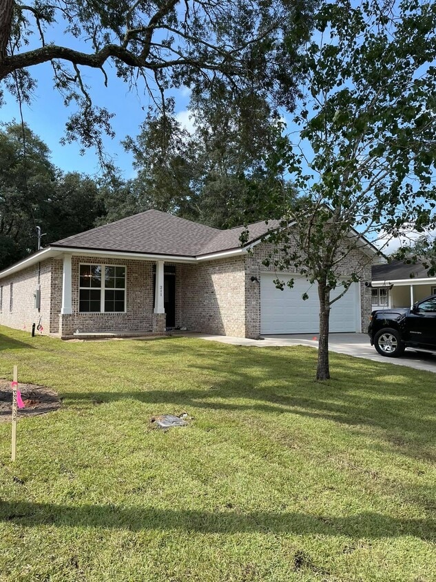 211 Florida St, Niceville, FL 32578 - House Rental in Niceville, FL ...