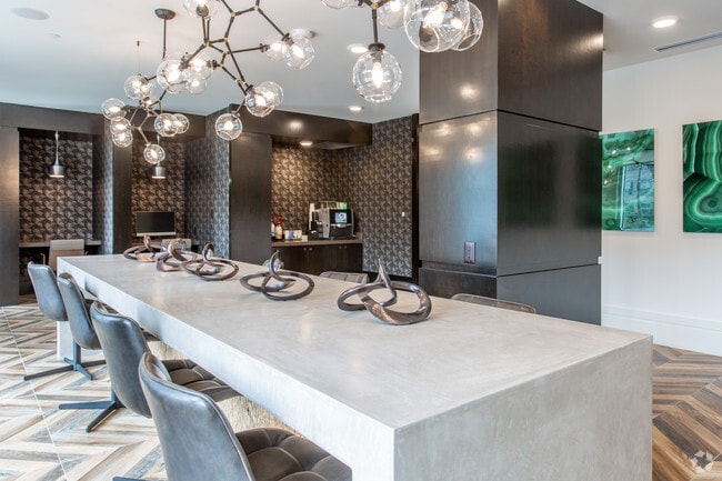 Pearl Marketplace at Midtown - Apartments in Houston, TX | Apartments.com