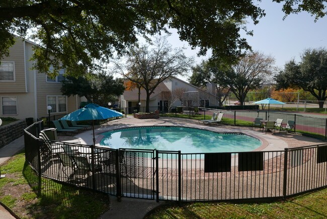 Summerwood Apartments Rentals - Irving, TX | Apartments.com