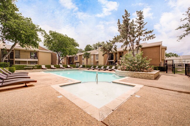 Parks at Addison Apartments - Addison, TX | Apartments.com