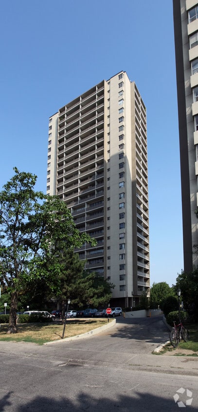 Ramsden Place Apartments - 50 Hillsboro Ave Toronto, ON | Apartments.com