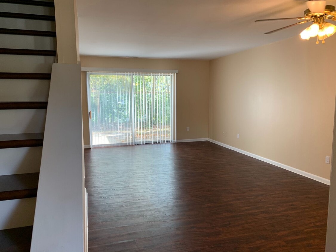 502 College Park Dr, Coraopolis, PA 15108 - House Rental in Coraopolis ...