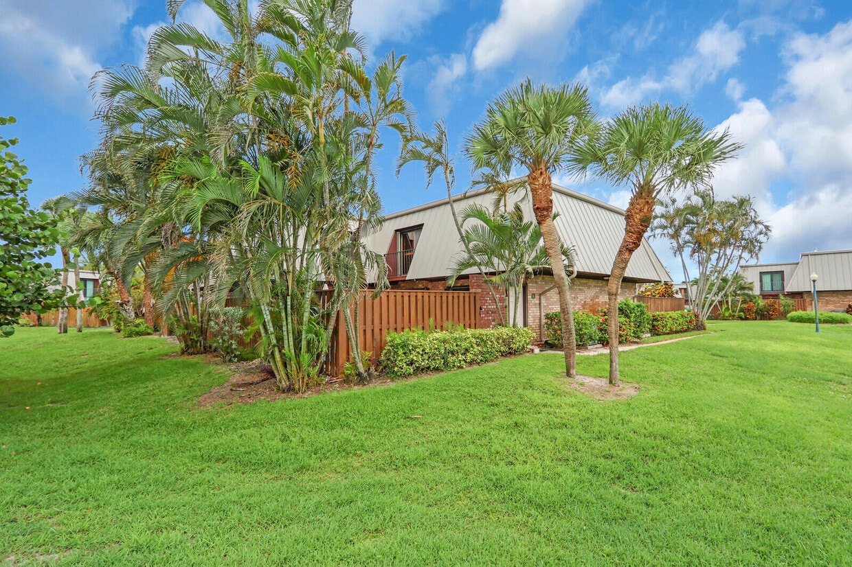 1420 Ocean Way, Jupiter, FL 33477 - Townhome Rentals in Jupiter FL | Apartments.com