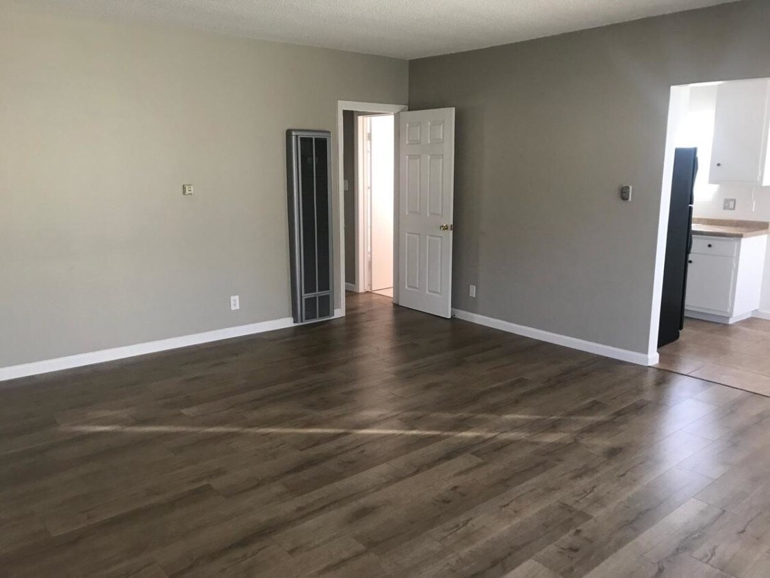 11895 Grevillea Ave Unit C, Hawthorne, CA 90250 - 11895 Grevillea Ave ...