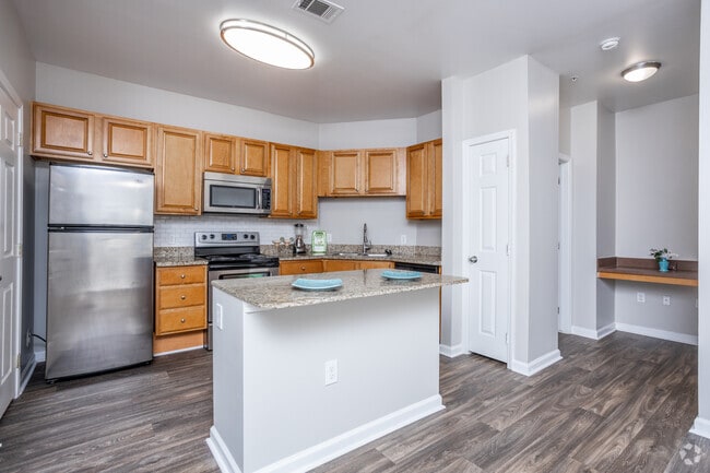 Northside Columbus Apartments for Rent with High Ceilings - Columbus ...