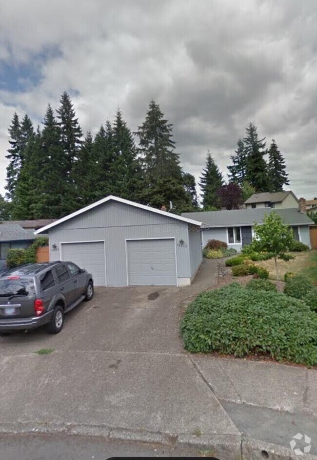 Deer Pointe Townhouses for Rent - Sandy, OR - 1 Townhouses