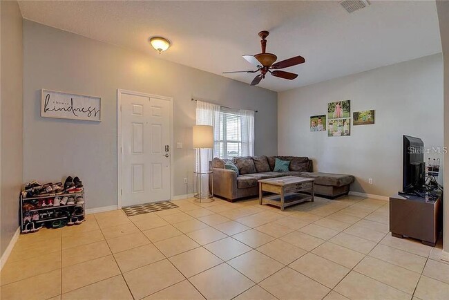 11932 Deer Path Way, Orlando, FL 32832 - Townhome Rentals in Orlando FL ...