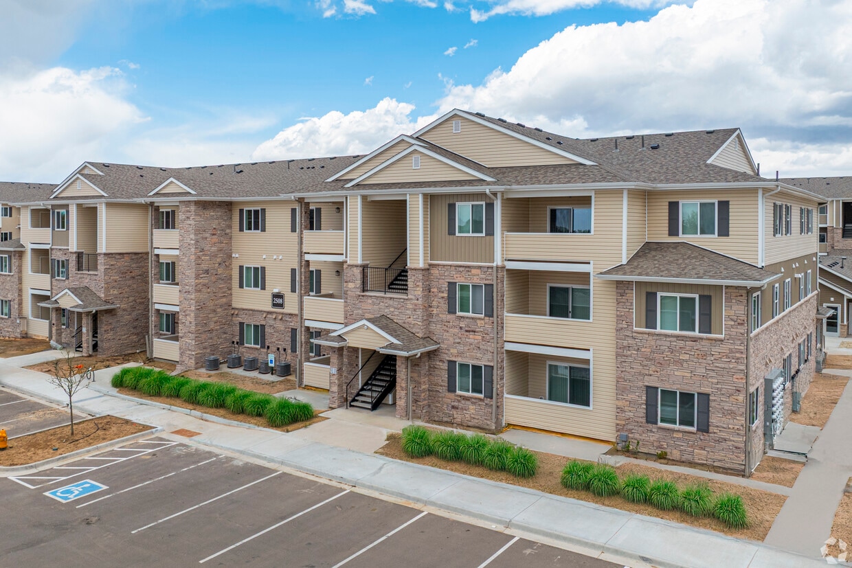 The Reserve at Crescent Cove - 2506 32nd St Evans, CO 80620 ...