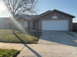 Apartments for Rent in Lemoore Naval Air Station CA with Hardwood ...