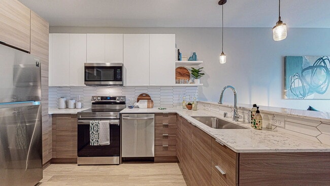 Thompson Grove Estates Apartments for Rent with a Garage - Cottage ...