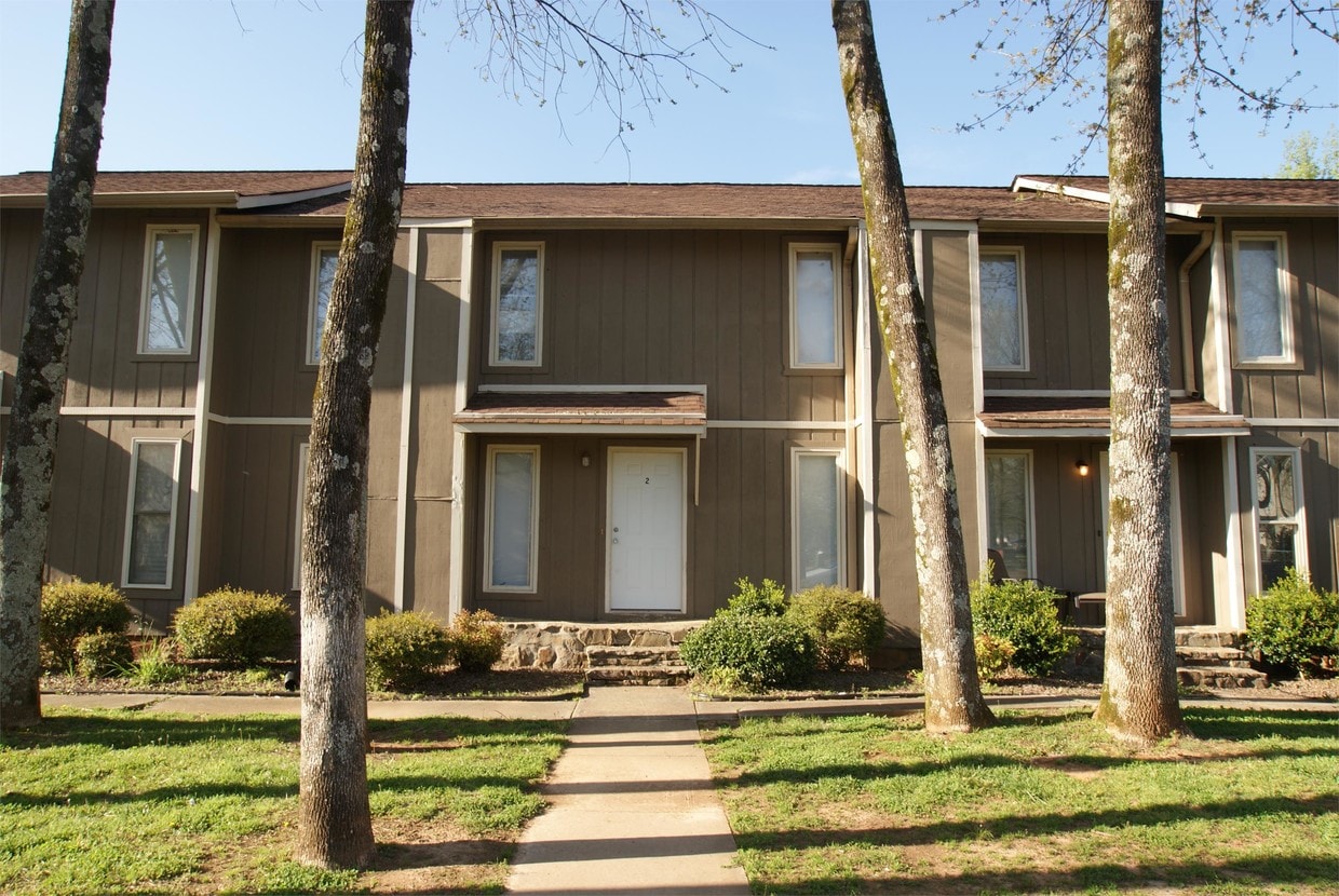 9008 Mahogany Row SE Unit 2, Huntsville, AL 35802 - Room for Rent in ...