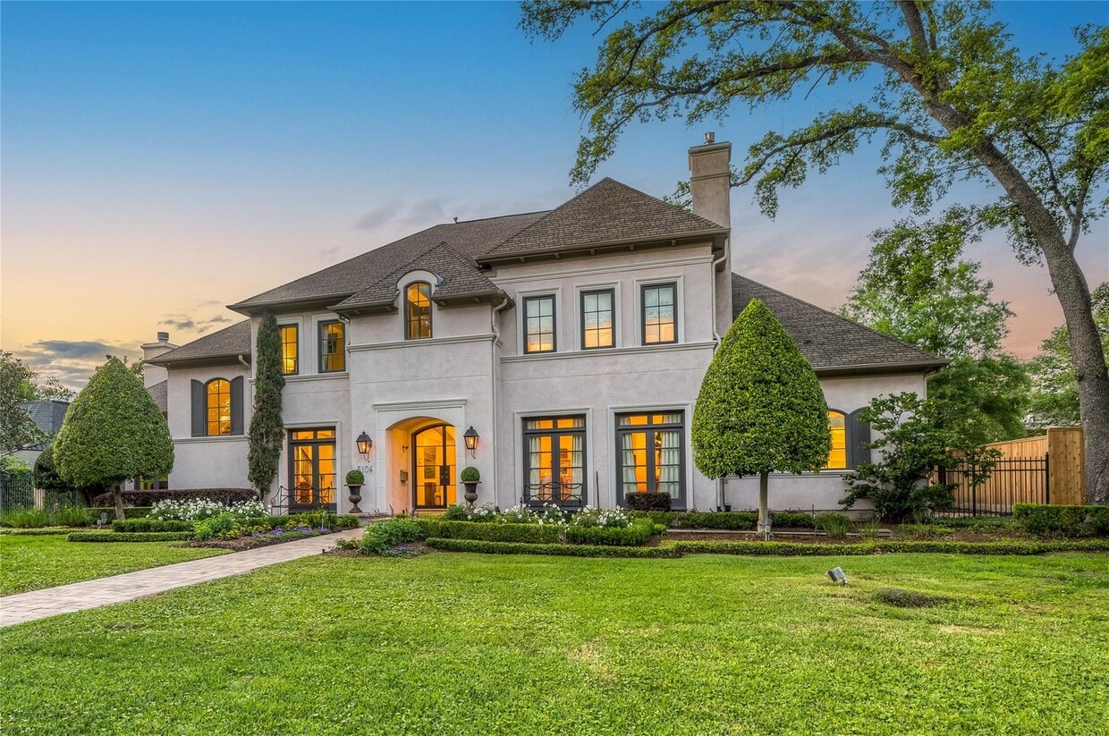 5106 Doliver Dr, Houston, TX 77056 - House Rental in Houston, TX ...