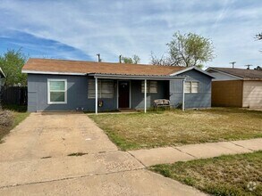 Apartments for Rent with a Swimming Pool in Floydada TX