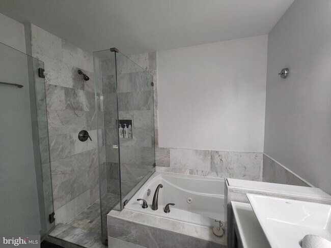 12755 Fair Crest Ct Unit 25-303, Fairfax, VA 22033 - Room for Rent in ...