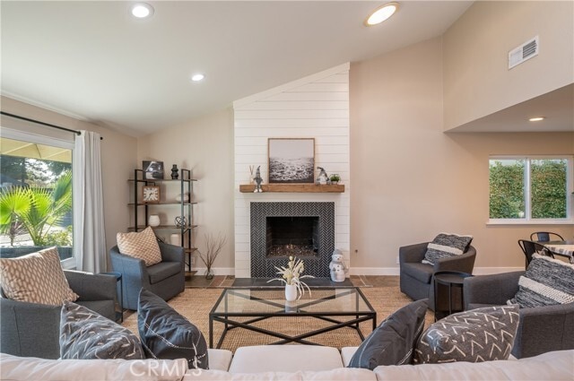 409 W Sierra Dr, Santa Ana, CA 92707 - House Rental in Santa Ana, CA ...