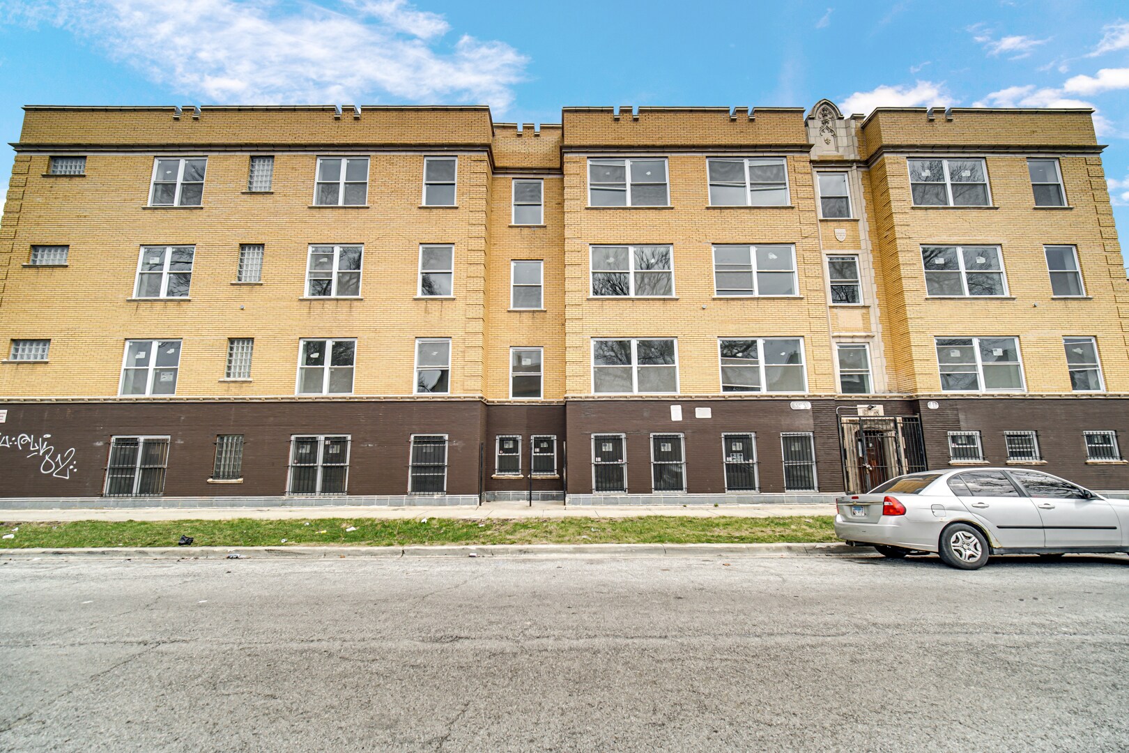 51 N Latrobe Ave Unit 51-1, Chicago, IL 60644 - Condo for Rent in ...