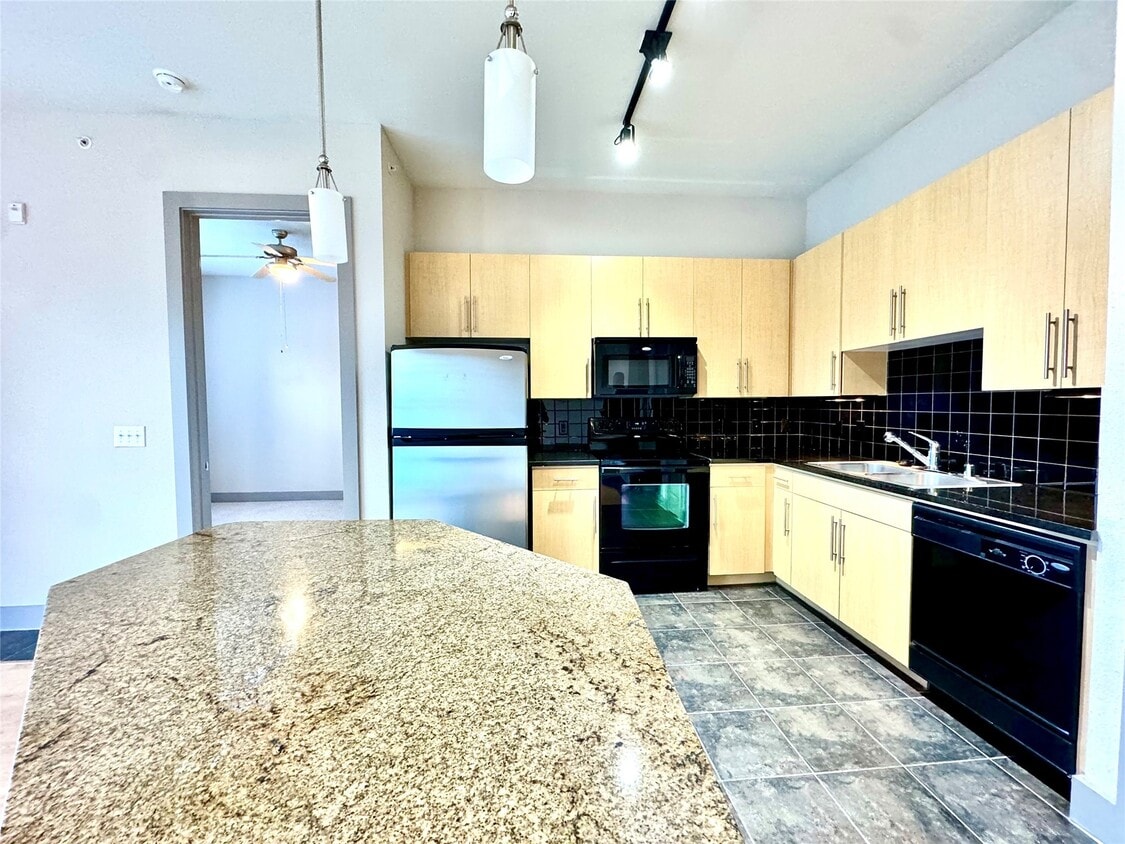 3660 Richmond Ave. Unit 320, Houston, TX 77046 - Condo for Rent in ...