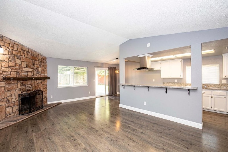 8355 Middle River Ct, Sacramento, CA 95828 | Apartments.com