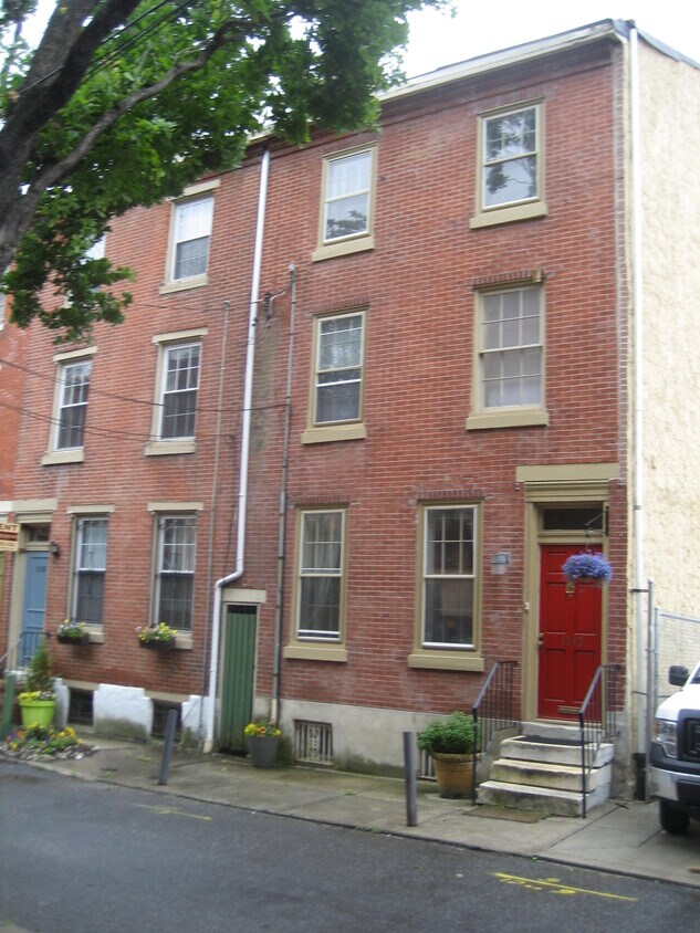1340 Rodman St, Philadelphia, PA 19147 - Townhome Rentals in ...