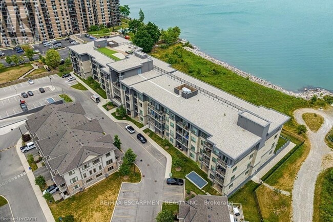 35 Southshore Cres Unité 321, Hamilton, ON L8E 0J2 - Appartement à ...