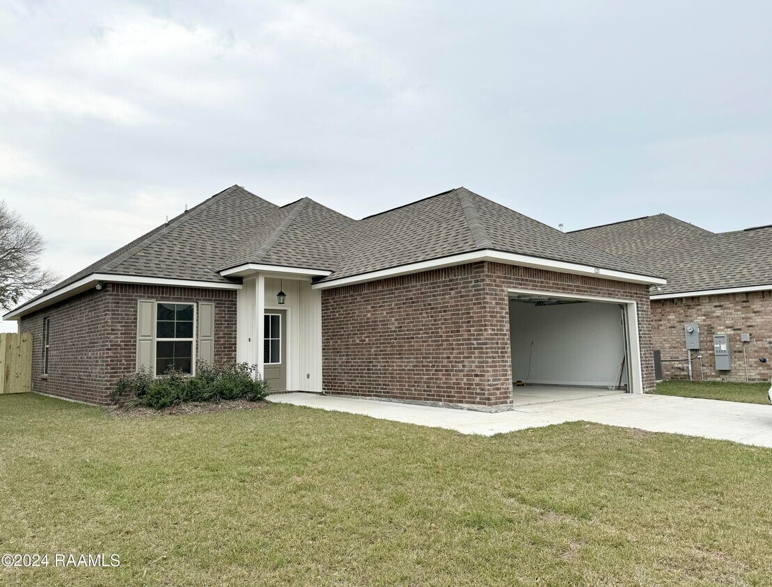 121 Resthaven Wy, Lafayette, LA 70506 - House Rental in Lafayette, LA ...