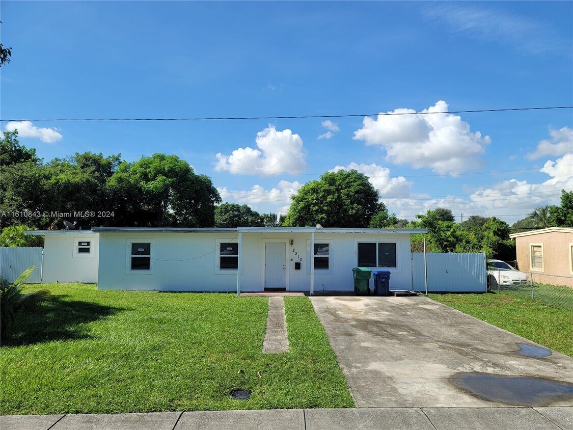 2510 NW 160th St, Opa Locka, FL 33054 - House Rental in Opa Locka, FL ...