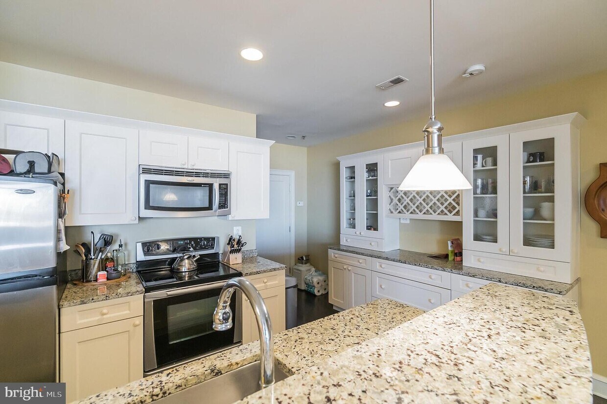 201 N 8th St Unit 811, Philadelphia, PA 19106 - Condo for Rent in ...