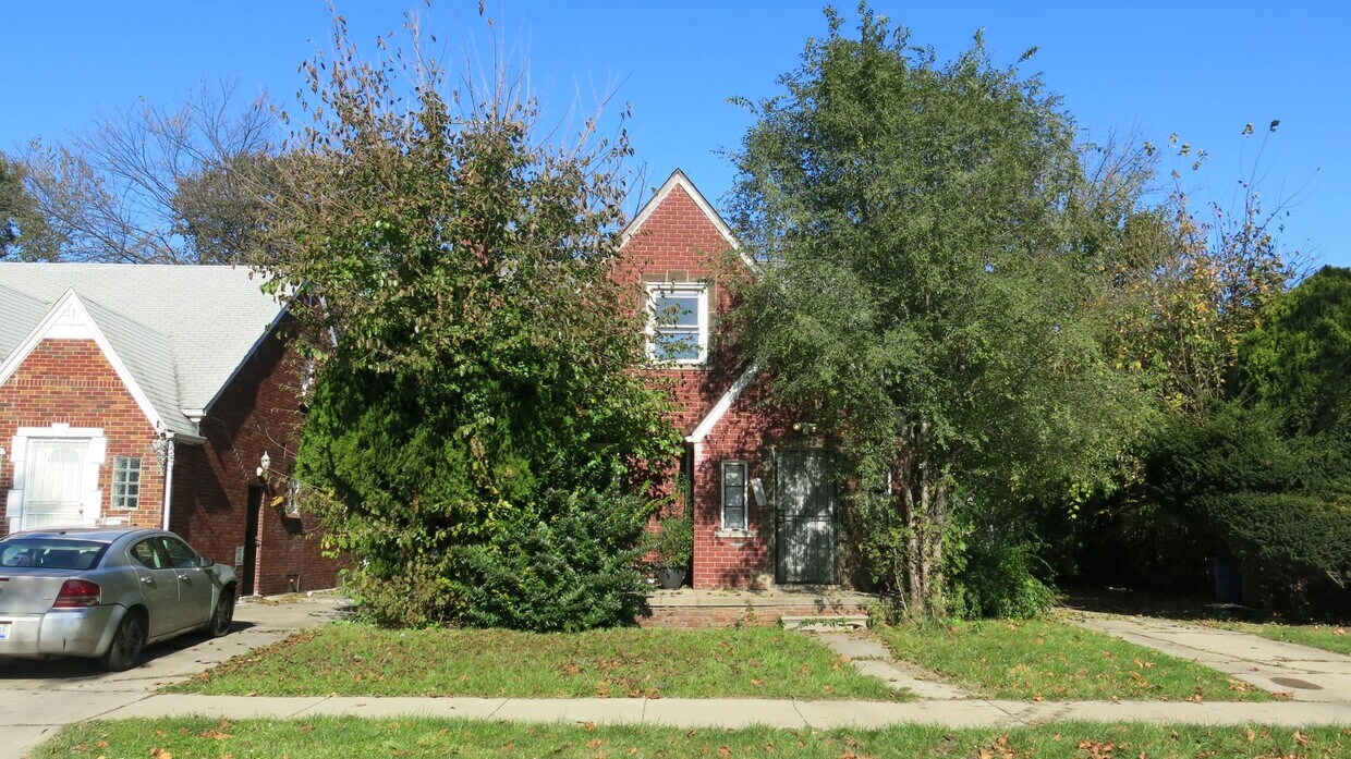 15491 Troester St Unit 1, Detroit, MI 48205 - Room for Rent in Detroit ...