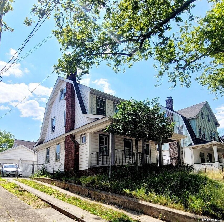 85-48 152nd St, Queens, NY 11432 - House Rental in Queens, NY ...