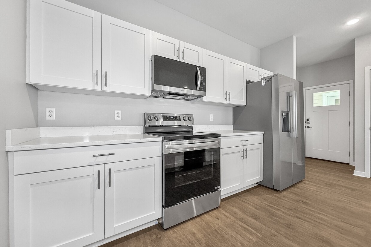 Sagebrook - 9824 Hillcrest Plz La Vista, NE 68128 | Apartments.com
