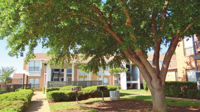 Hillcrest Apartments - 3750 Post Oak Blvd Euless, TX - Apartments for ...